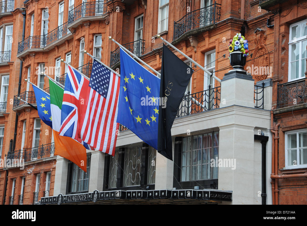 Mayfair london w1 -Fotos und -Bildmaterial in hoher Auflösung – Alamy