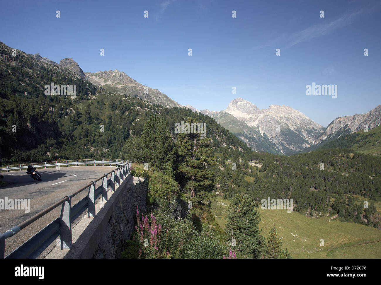 Preda blick von albula pass in albula tal schweiz graubunden -Fotos und -Bildmaterial in hoher ...