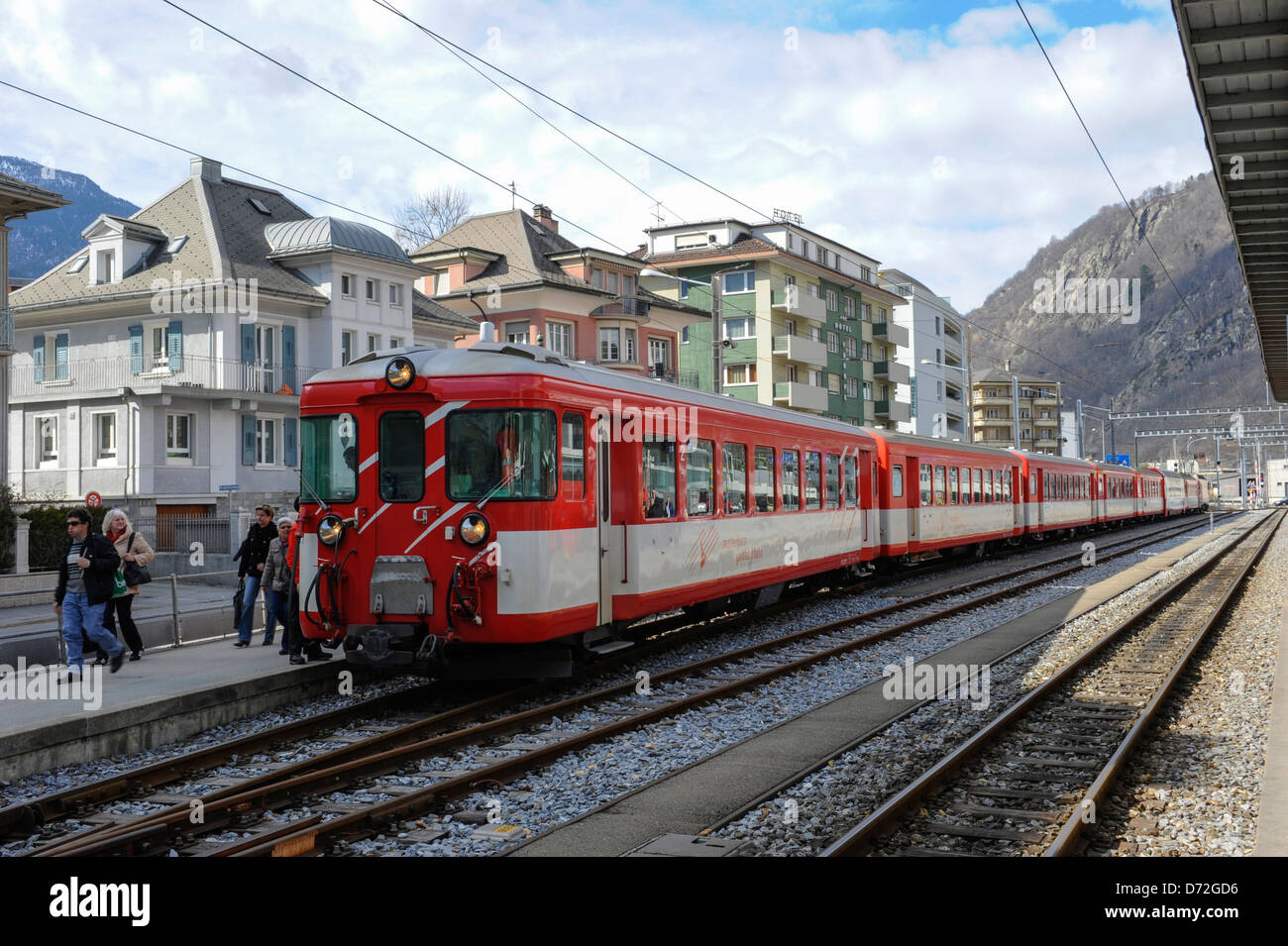 Brig bahnhof -Fotos und -Bildmaterial in hoher Auflösung – Alamy