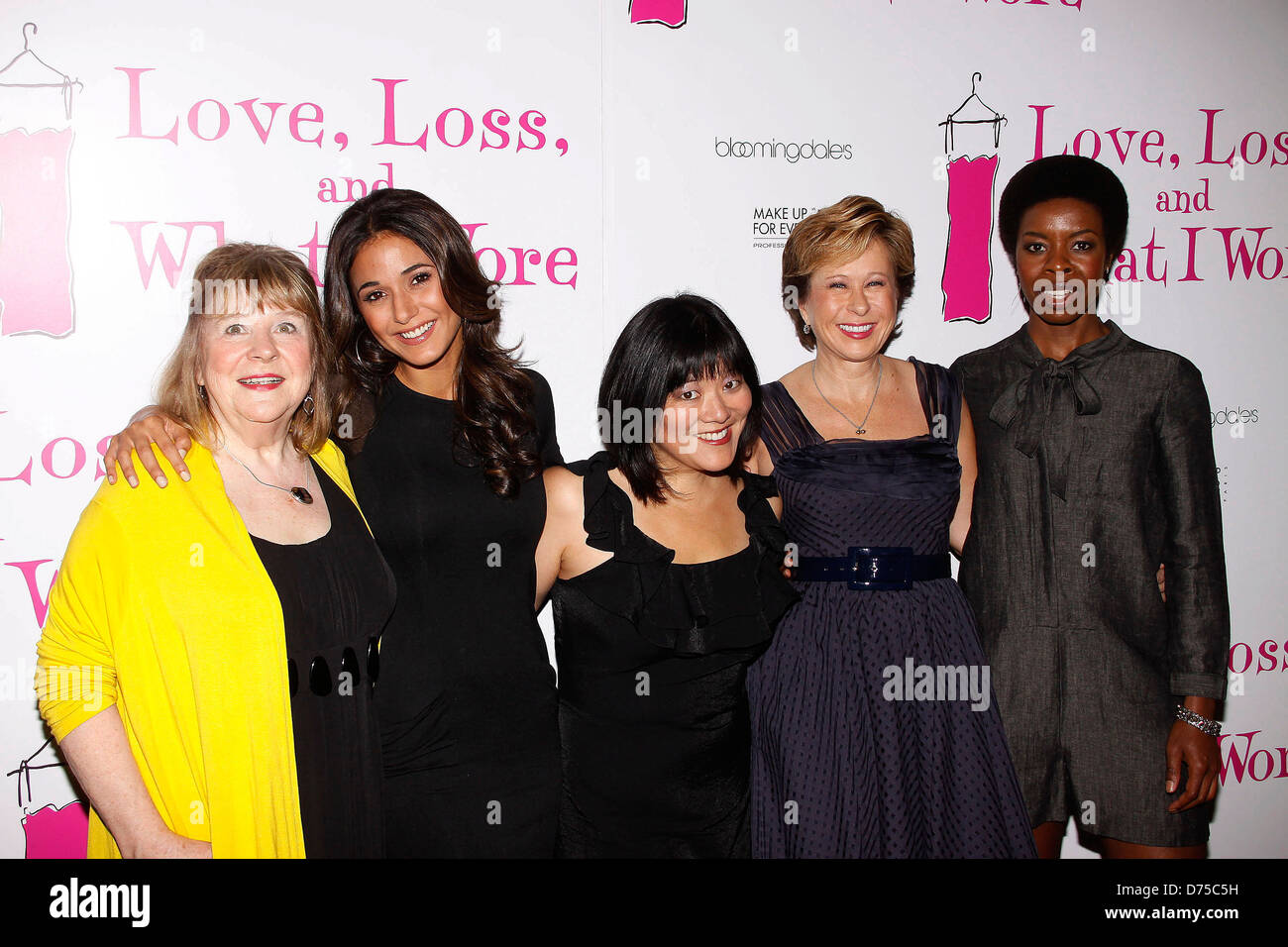 Marylouise Burke, Emmanuelle Chriqui, Ann Harada, Yeardley Smith und ...