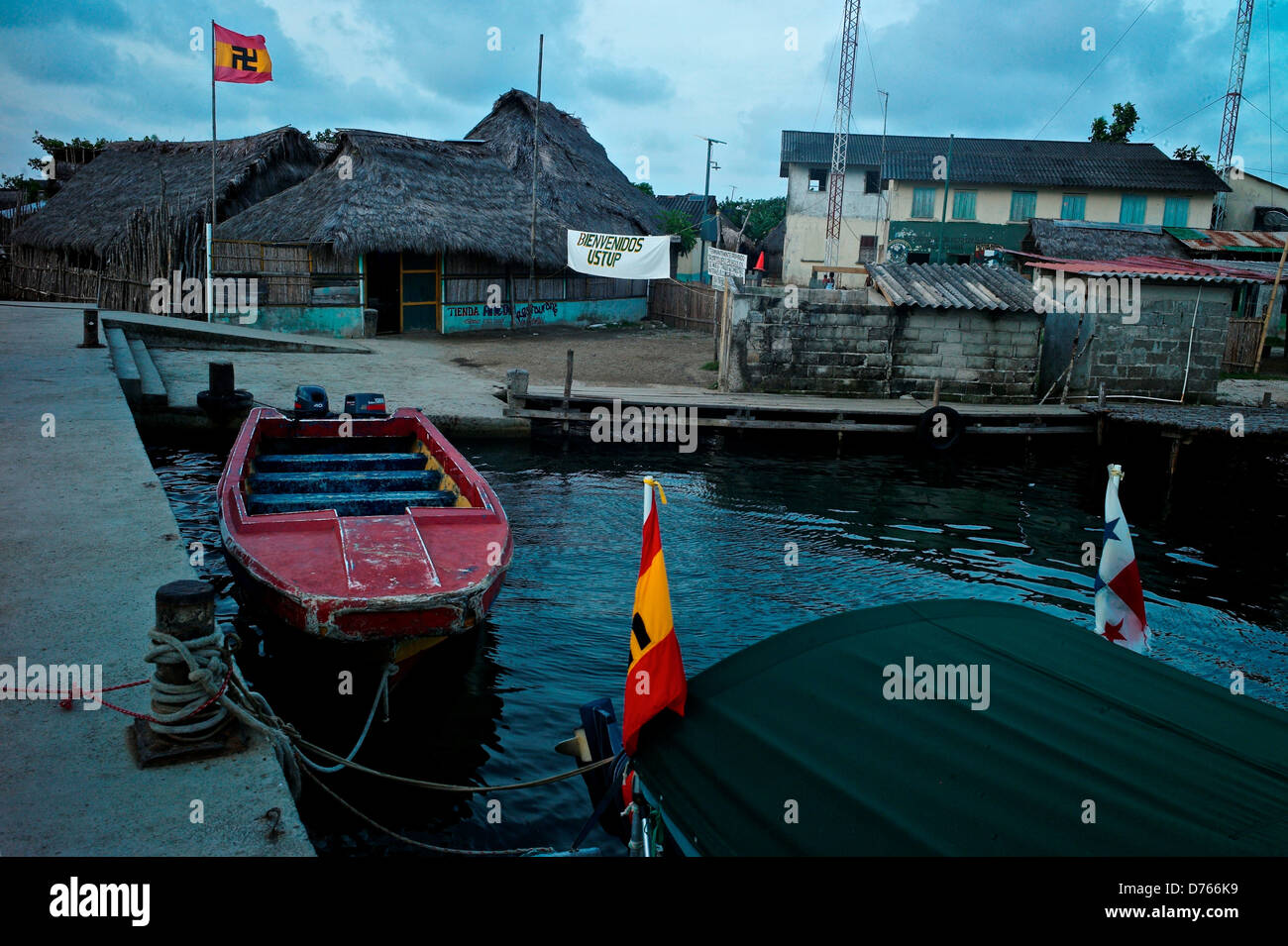 Kuna yala flagge -Fotos und -Bildmaterial in hoher Auflösung – Alamy