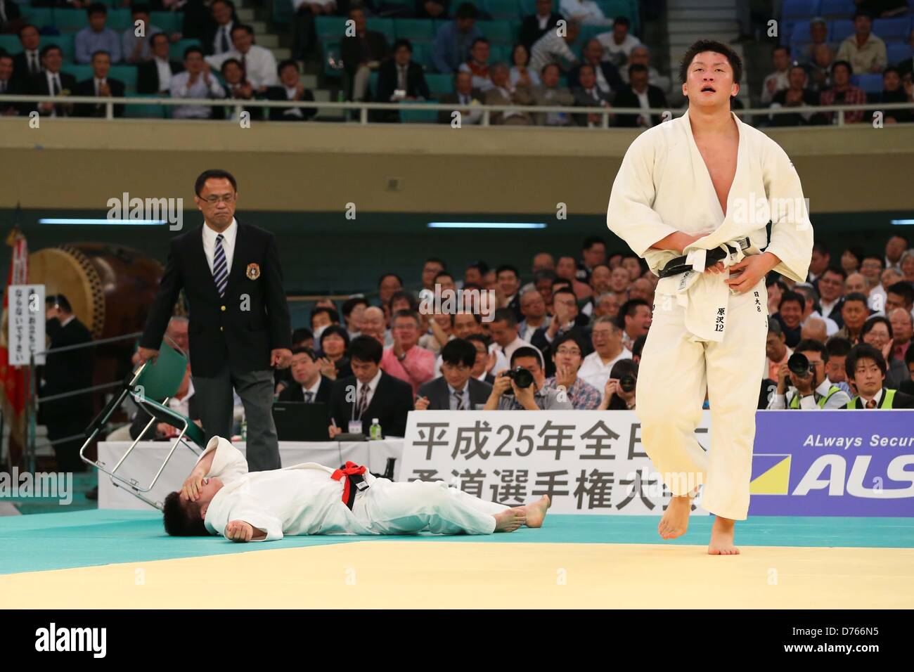(L-R) Kyohei Kakita, Hisayoshi Harasawa (JPN), 29. April 2013 - Judo: 2013 All Japan Judo ...