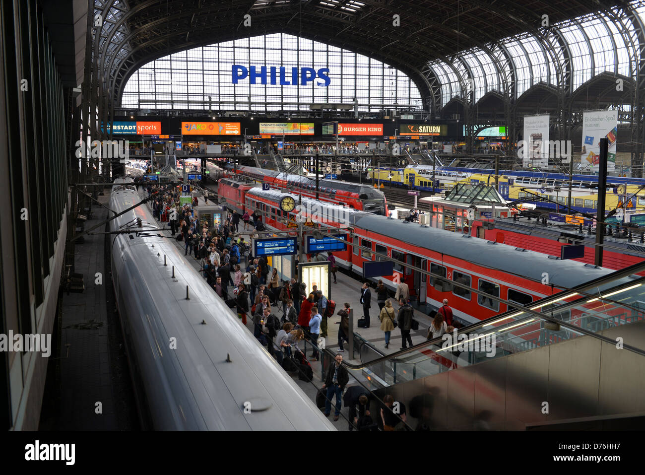 Hamburg hauptbahnhof -Fotos und -Bildmaterial in hoher Auflösung – Alamy