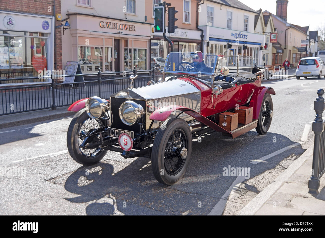 Hundert jahre altes auto -Fotos und -Bildmaterial in hoher Auflösung ...