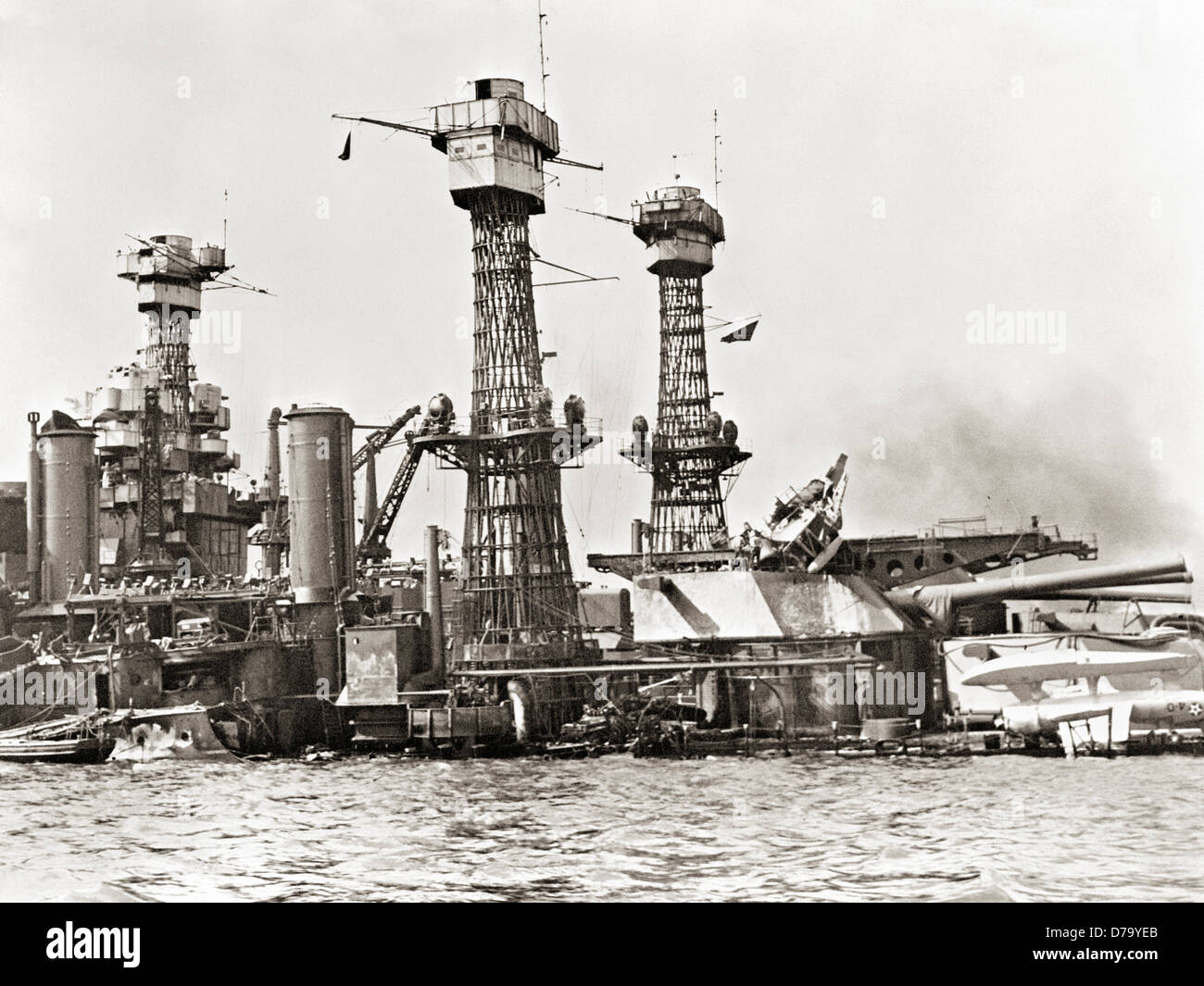 Gekentertes schiff -Fotos und -Bildmaterial in hoher Auflösung – Alamy