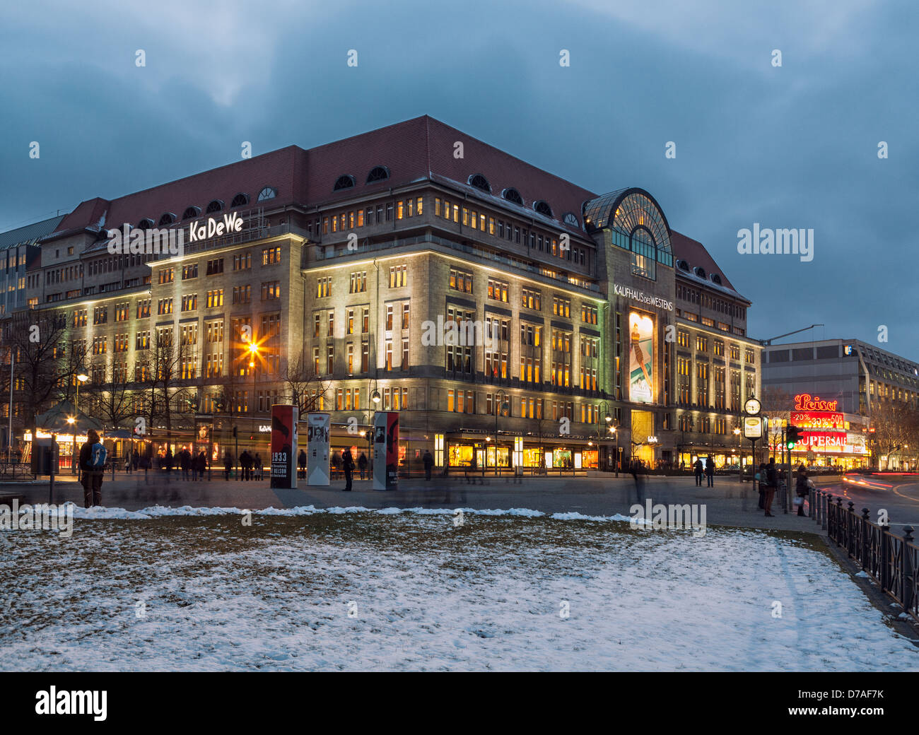 Abteilung kadewe -Fotos und -Bildmaterial in hoher Auflösung – Alamy