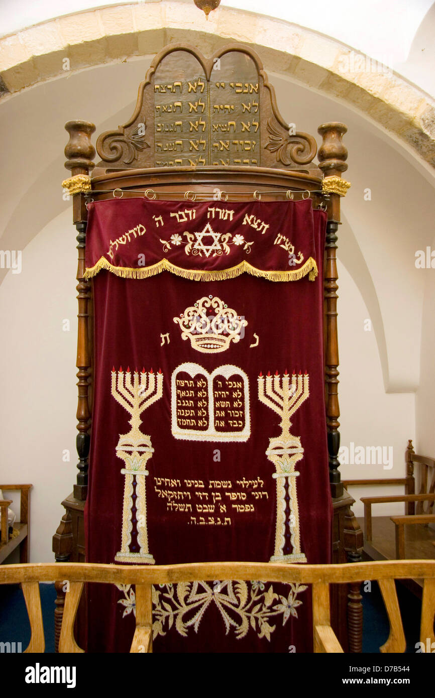 Die Heilige Lade in The Emtza'i Synagoge In der alten Stadt, Jerusalem ...
