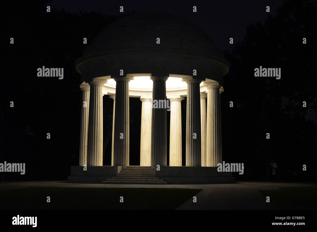 Washington d c : gedenkstätten bei nacht -Fotos und -Bildmaterial in hoher Auflösung – Alamy