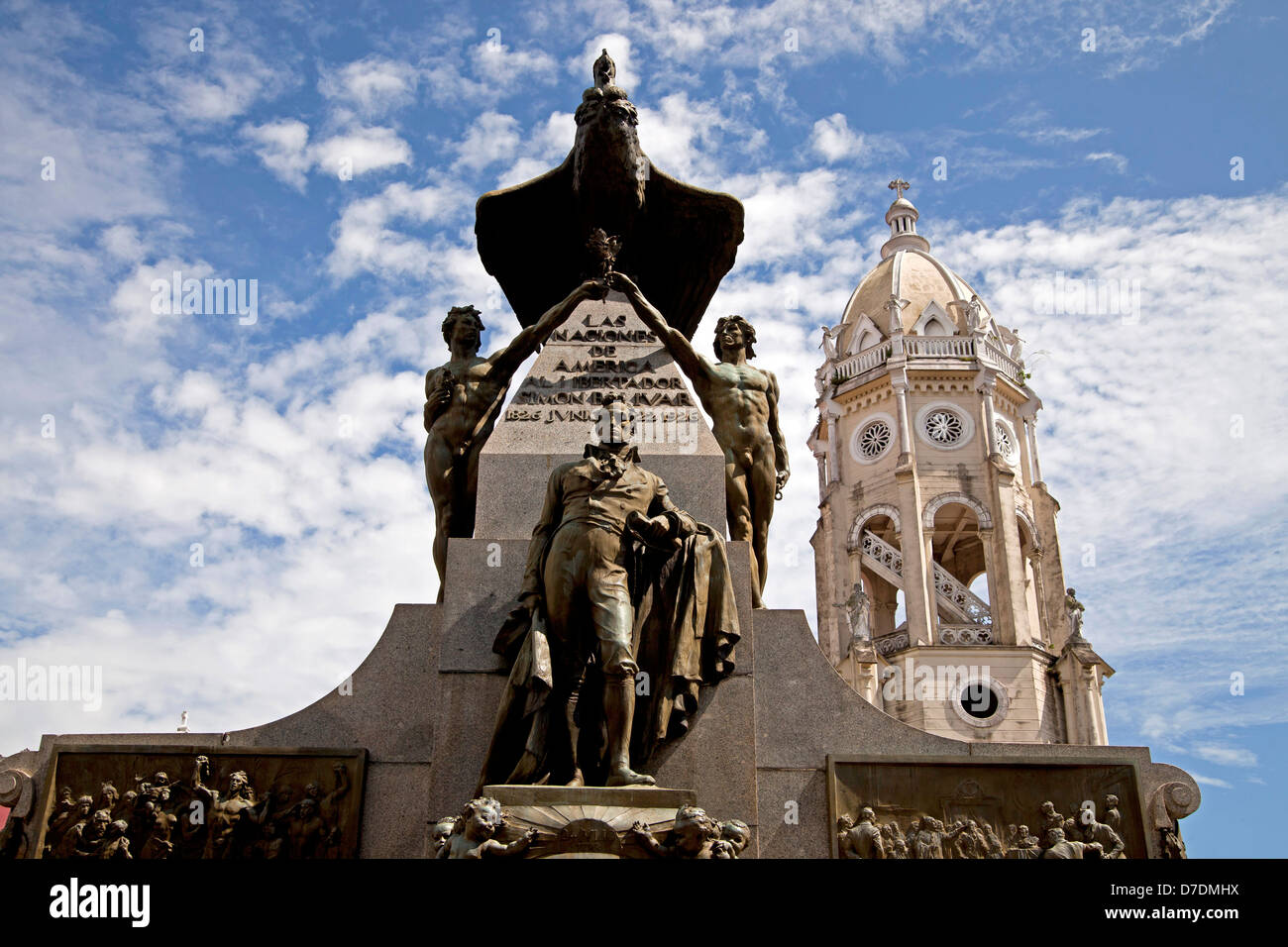 Denkmal figur turm kirche -Fotos und -Bildmaterial in hoher Auflösung ...