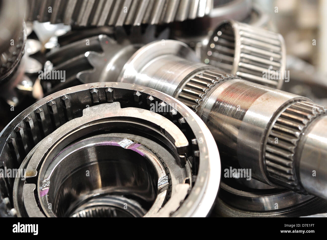 Getriebe automobil -Fotos und -Bildmaterial in hoher Auflösung – Alamy