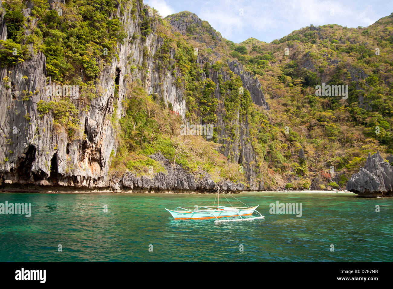 Outrigger boat -Fotos und -Bildmaterial in hoher Auflösung – Alamy