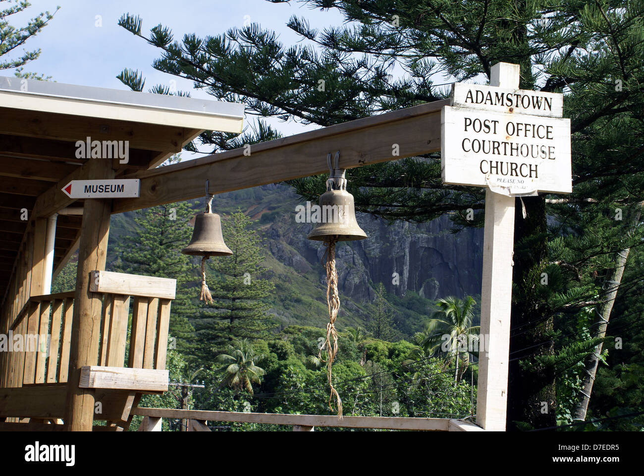 Adamstown pitcairn island -Fotos und -Bildmaterial in hoher Auflösung ...
