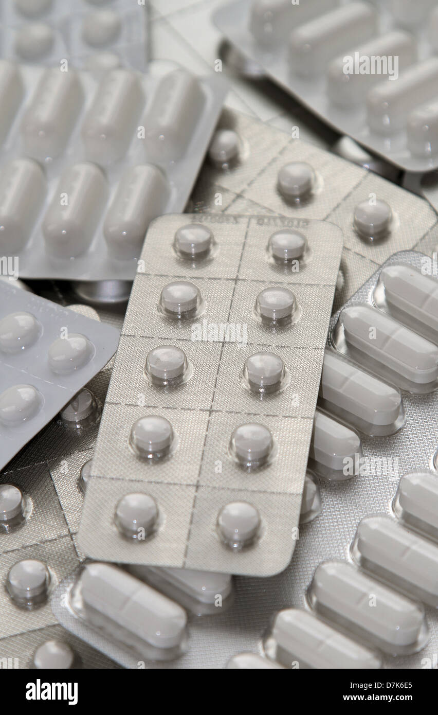Tabletten in blisterverpackung -Fotos und -Bildmaterial in hoher ...