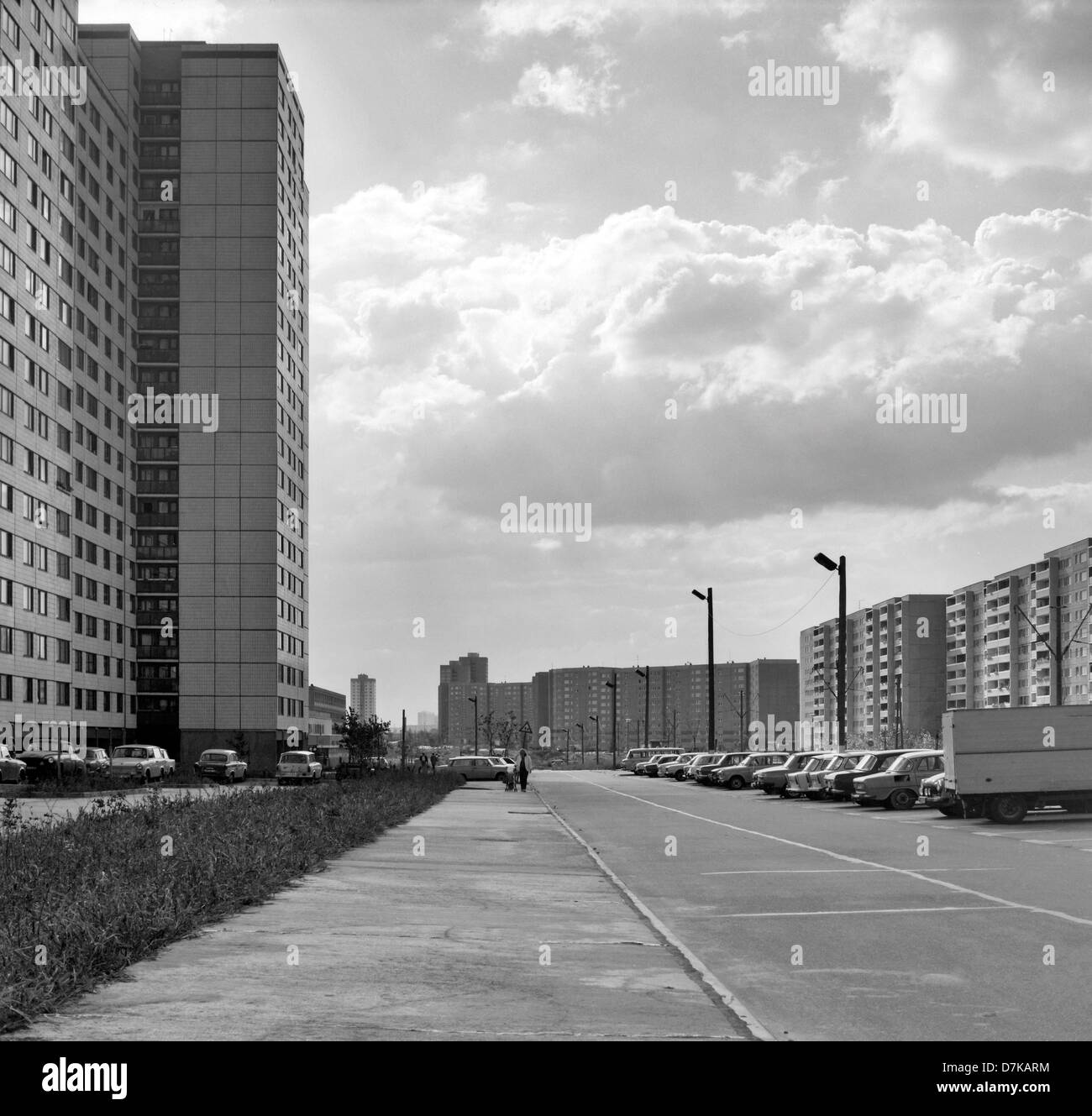 Vorgefertigte gehäuse gdr -Fotos und -Bildmaterial in hoher Auflösung ...