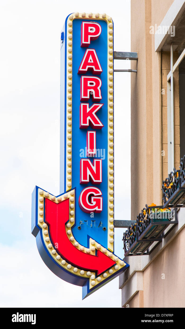 öffentliches parkschild -Fotos und -Bildmaterial in hoher Auflösung – Alamy