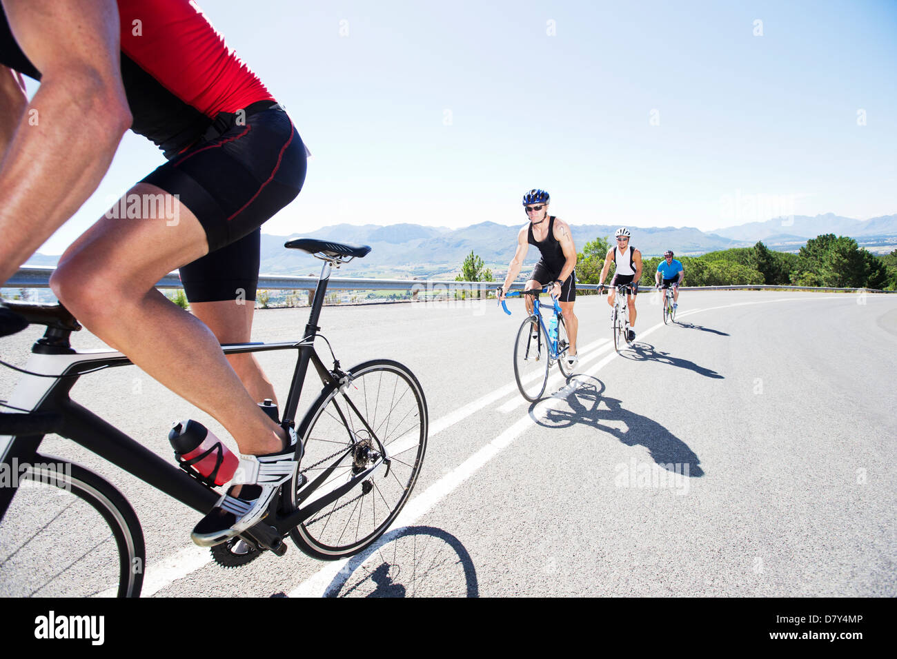 Cycling race -Fotos und -Bildmaterial in hoher Auflösung – Alamy