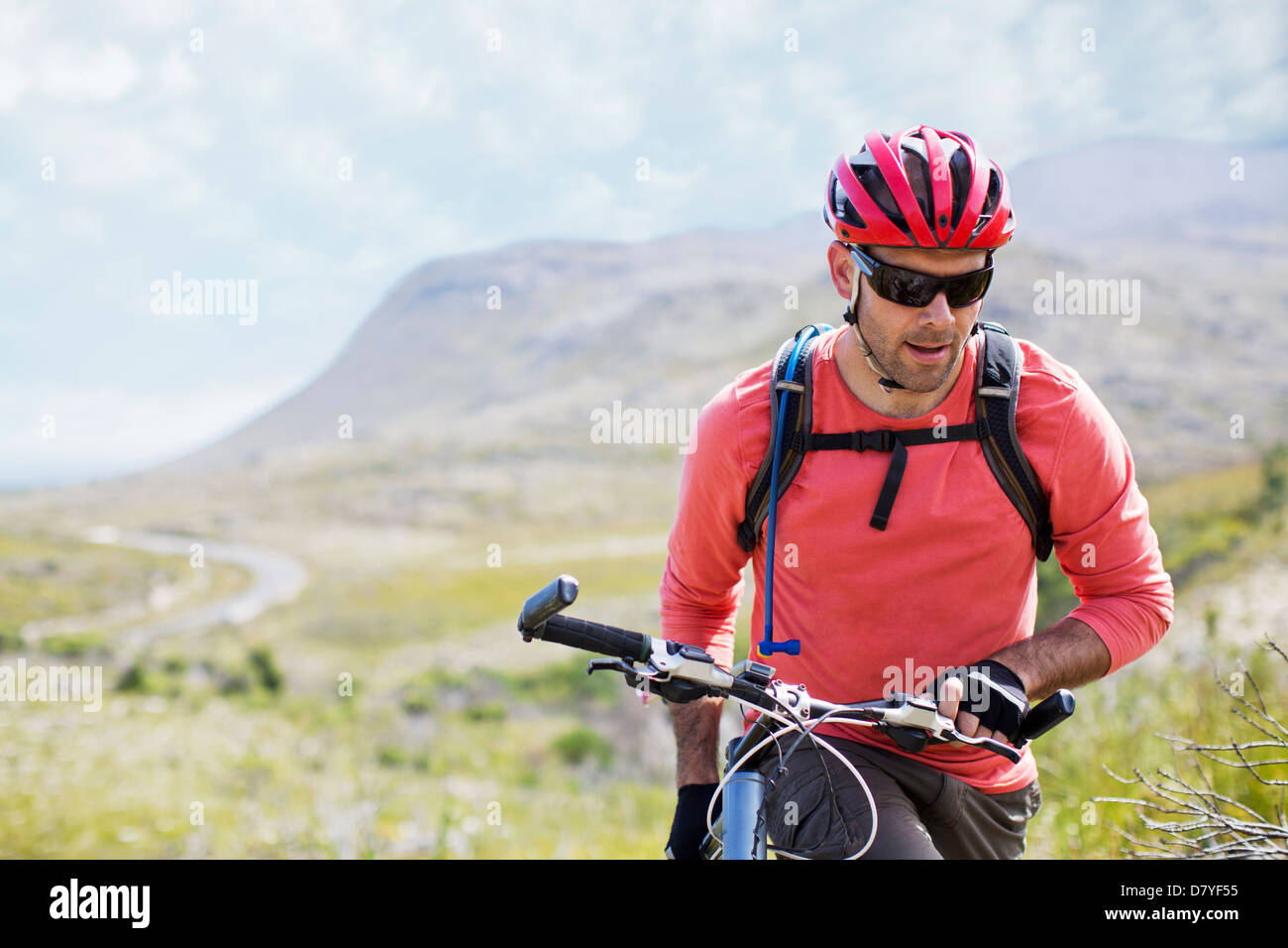 Fahrrad landschaft -Fotos und -Bildmaterial in hoher Auflösung – Alamy