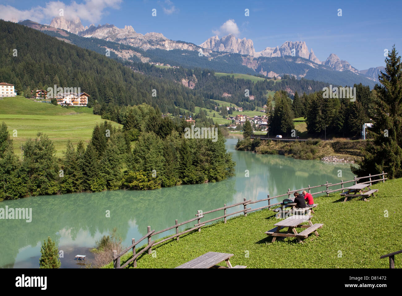 Berge fluss -Fotos und -Bildmaterial in hoher Auflösung – Alamy