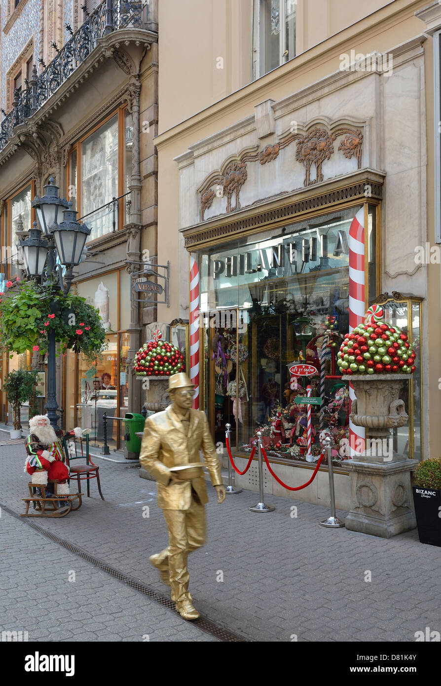 Vaci Utca shopping Straße Budapest Ungarn Europa EU Stockfotografie - Alamy