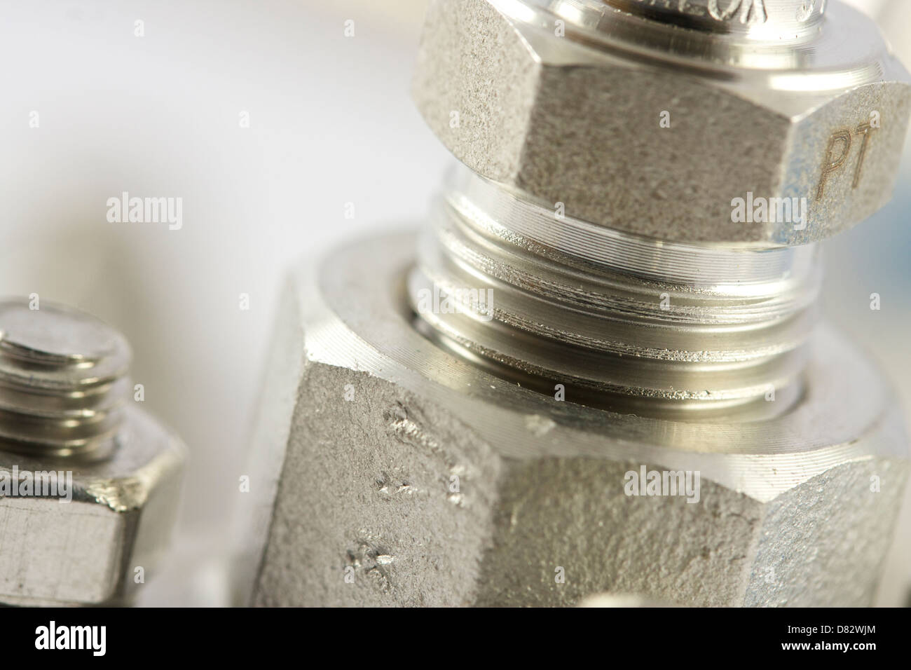 Triclamp ventilgewinde edelstahl -Fotos und -Bildmaterial in hoher ...