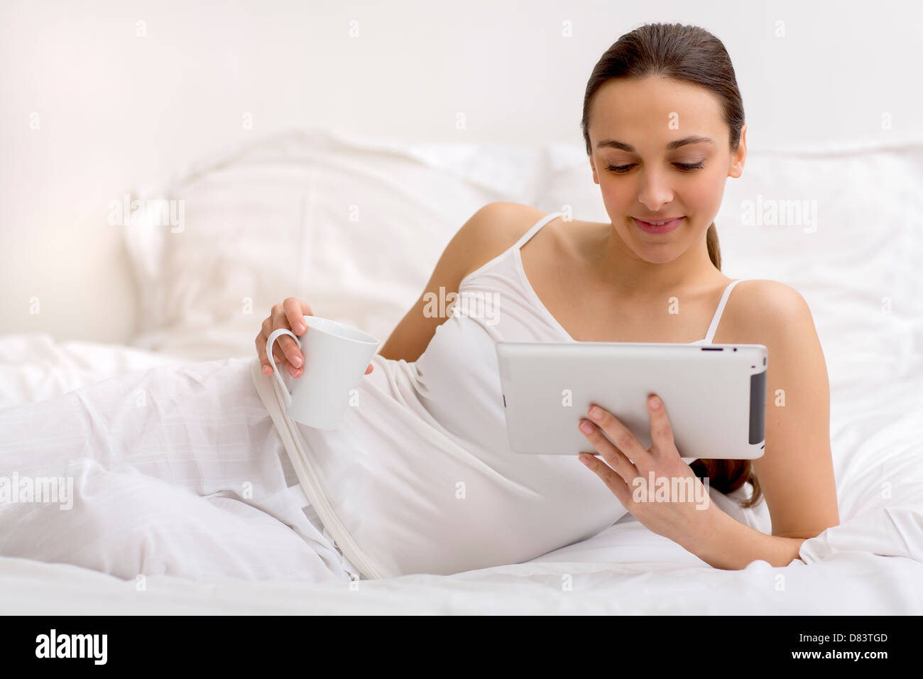 Zuhause surfen -Fotos und -Bildmaterial in hoher Auflösung – Alamy