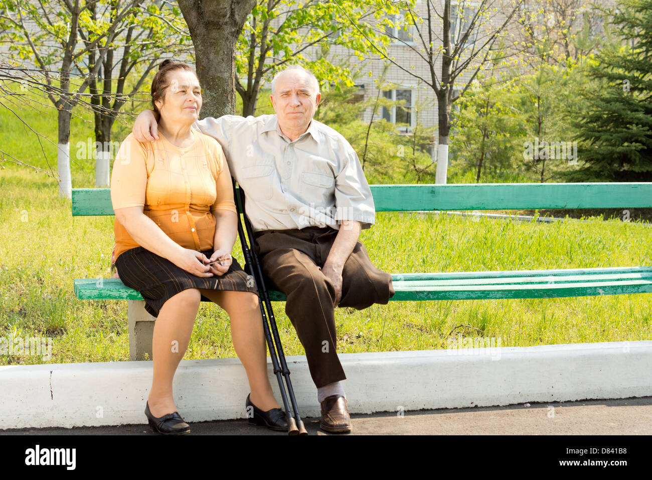 Woman amputated leg -Fotos und -Bildmaterial in hoher Auflösung – Alamy