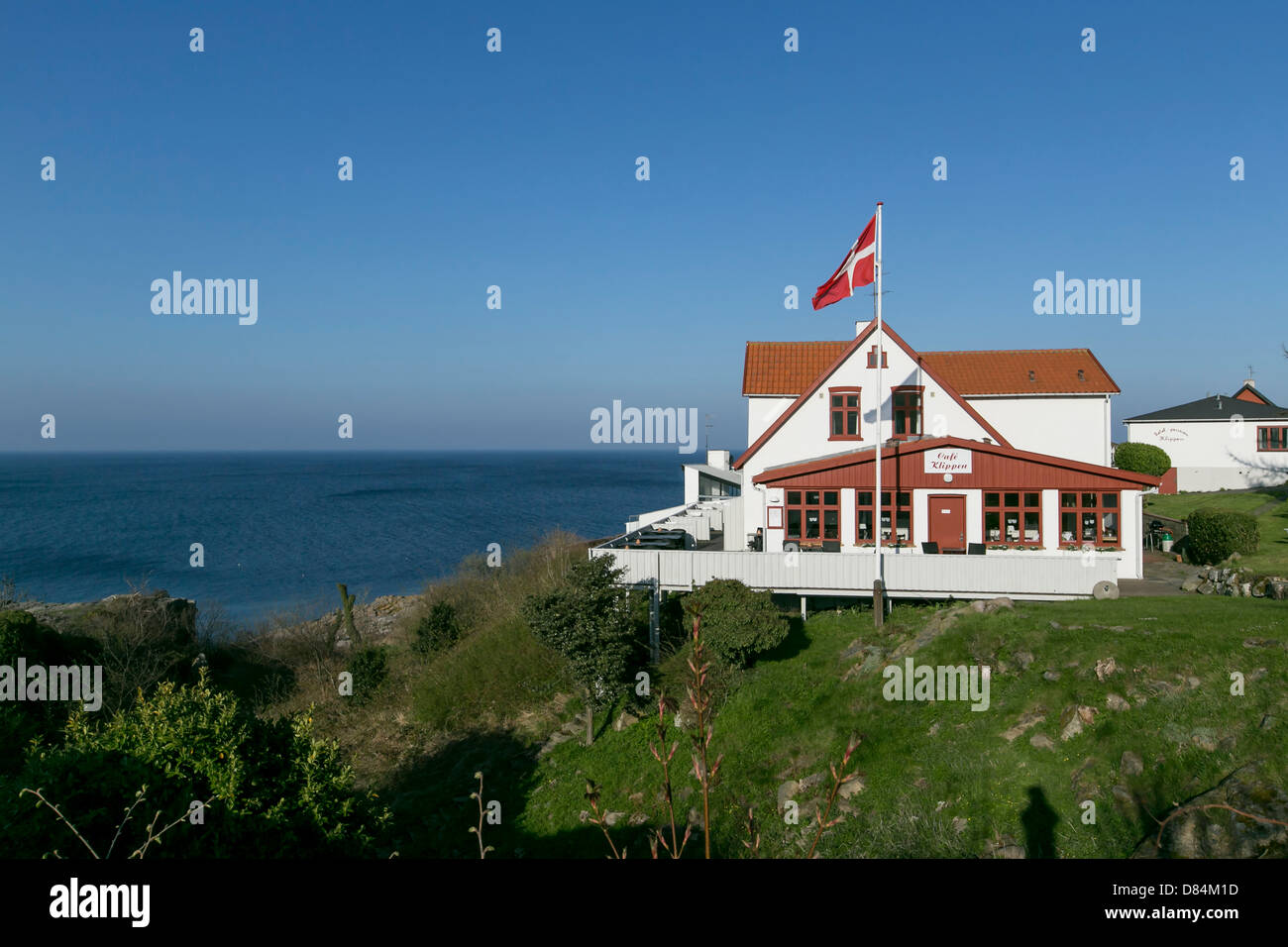 Cafe Klippenzone auf der Insel Bornholm in der Ostsee, Dänemark ...