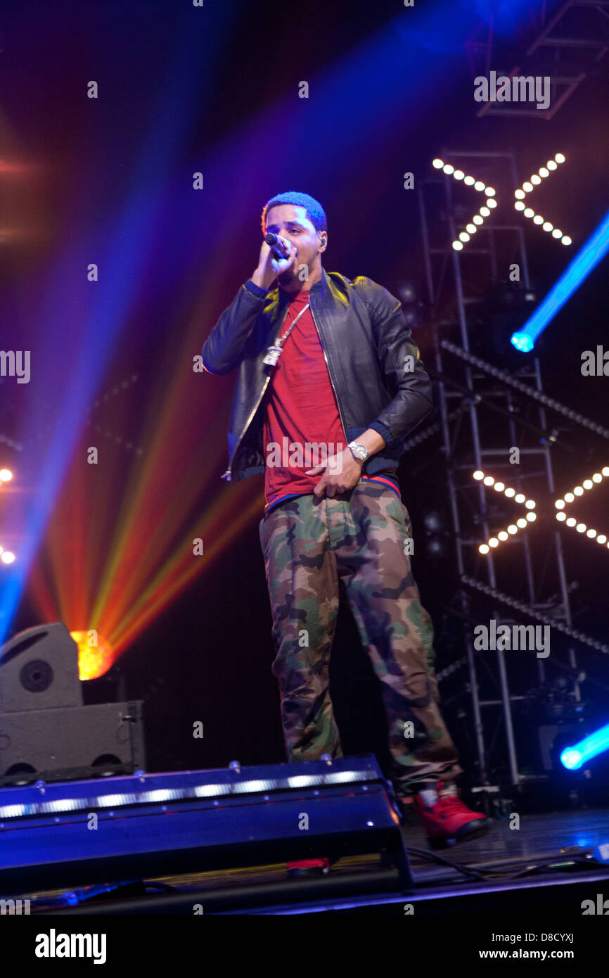 Besser bekannt bei seinen fans als jay -Fotos und -Bildmaterial in ...