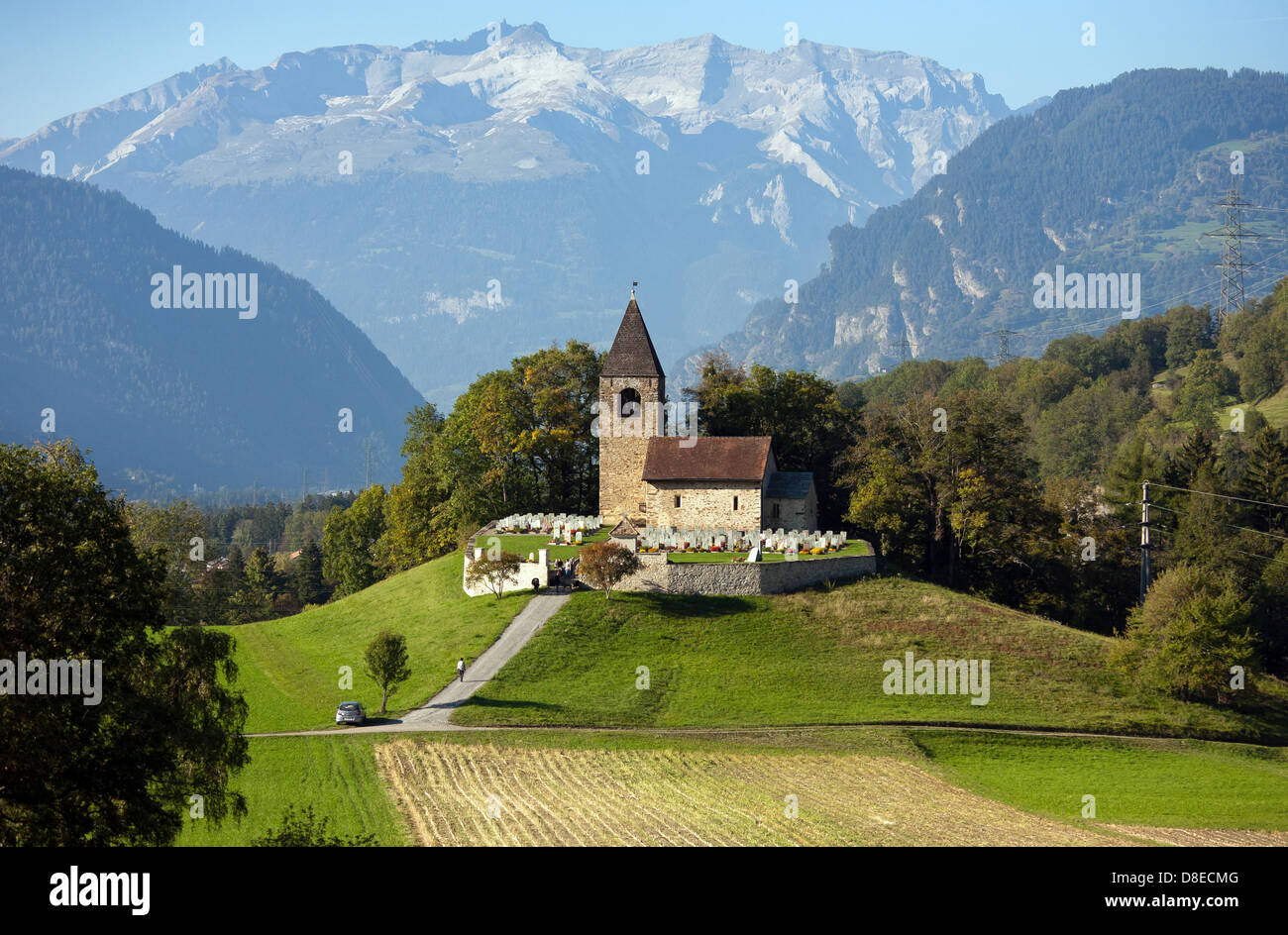 Thusis, Schweiz, Kirche und Friedhof Stockfotografie - Alamy