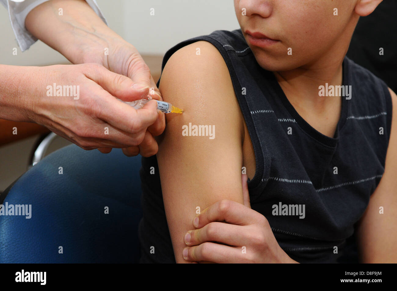 Tetanus vaccination -Fotos und -Bildmaterial in hoher Auflösung – Alamy