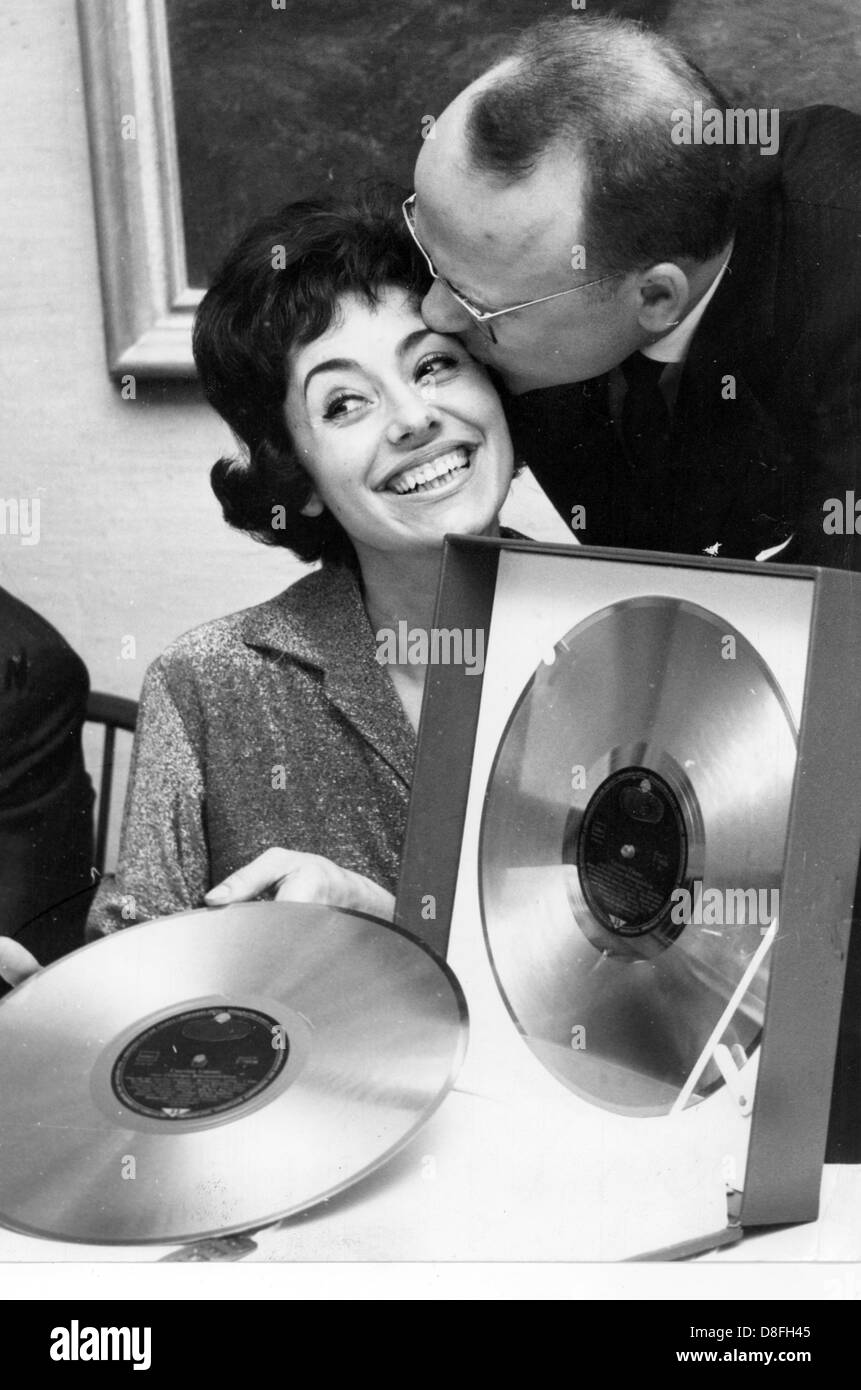 Sängerin und Schauspielerin Caterina Valente ist von ihrem Ehemann und ...