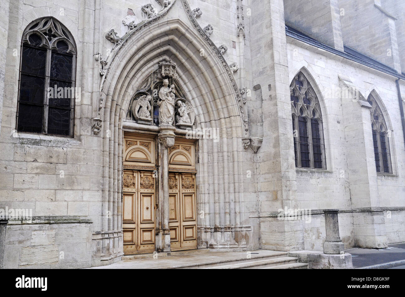 Notre dame stiftskirche -Fotos und -Bildmaterial in hoher Auflösung – Alamy