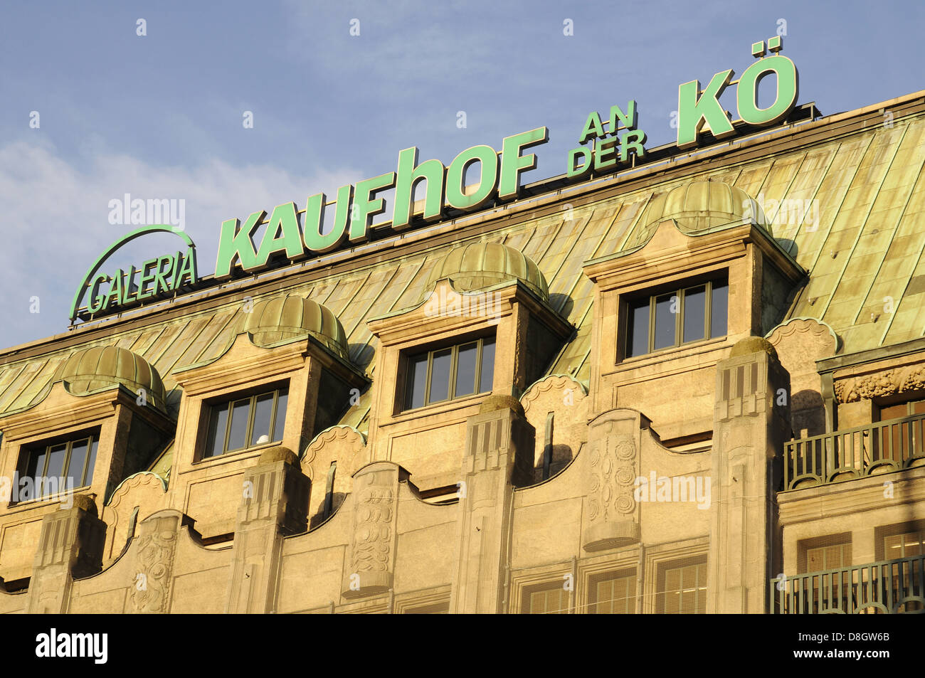 Kaufhaus fotos -Fotos und -Bildmaterial in hoher Auflösung – Alamy