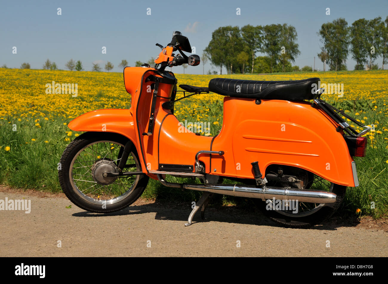 Simson moped -Fotos und -Bildmaterial in hoher Auflösung – Alamy