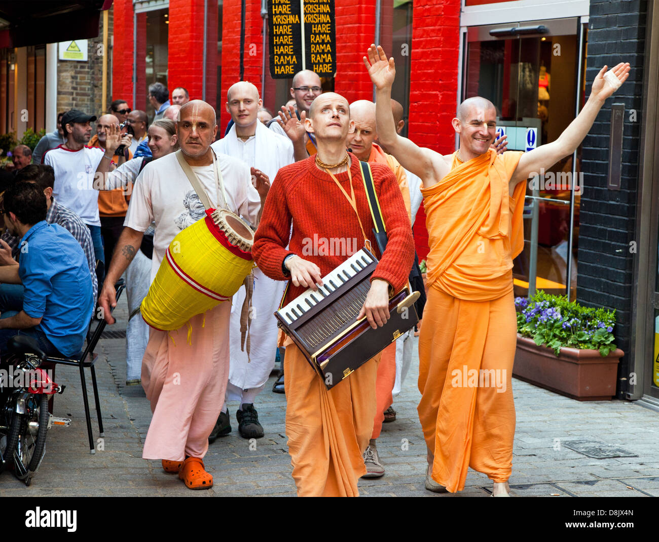 Krishnas music -Fotos und -Bildmaterial in hoher Auflösung – Alamy