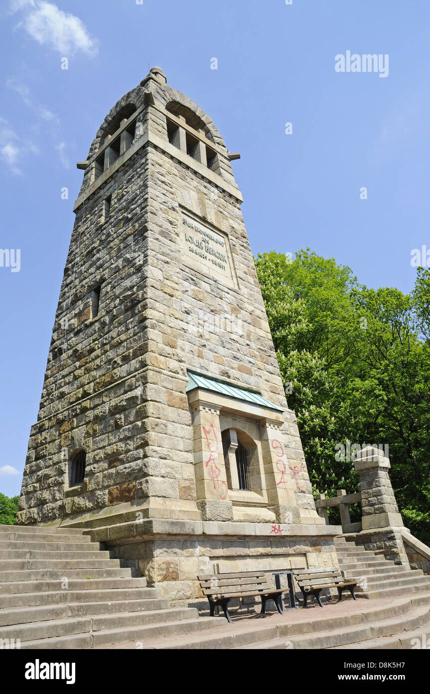 Hohenstein witten mit berger denkmal -Fotos und -Bildmaterial in hoher Auflösung – Alamy