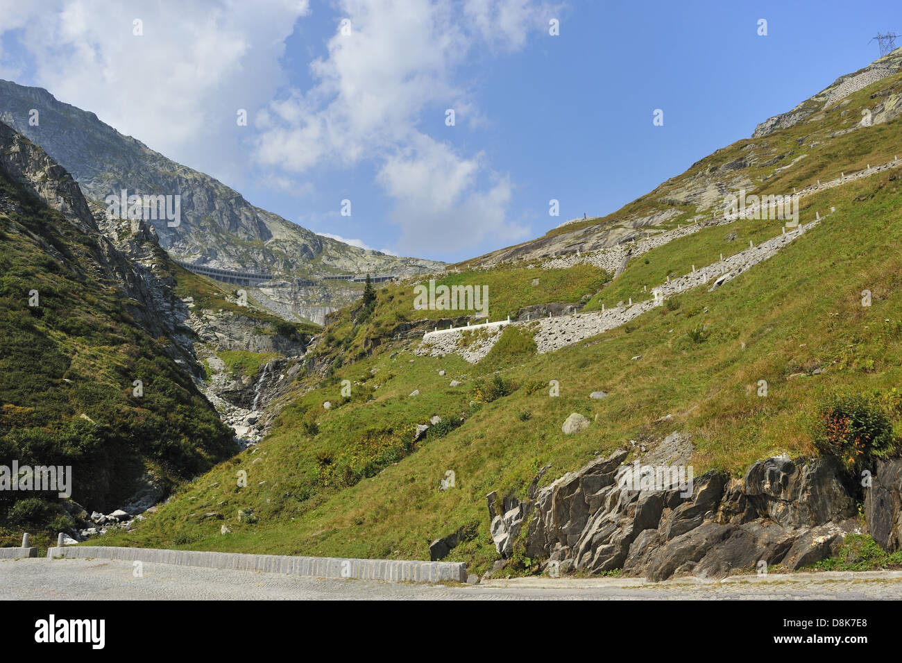 Gotthard alte passstrasse -Fotos und -Bildmaterial in hoher Auflösung ...