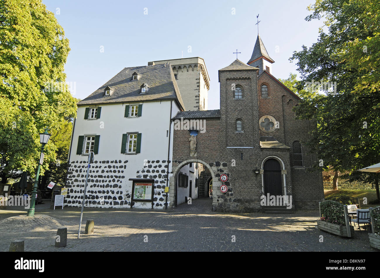 Zollfestung zons -Fotos und -Bildmaterial in hoher Auflösung – Alamy