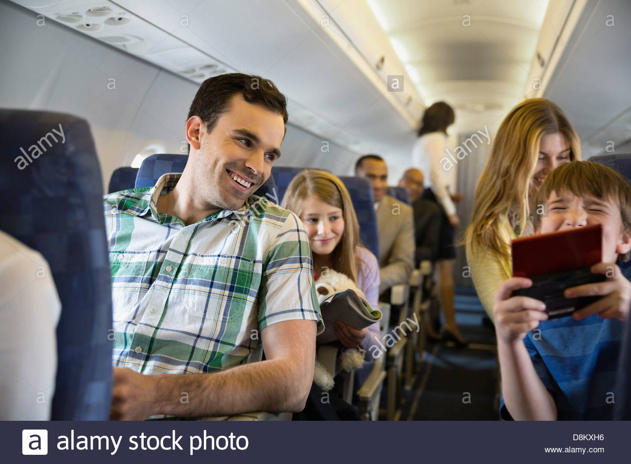 Flugzeug und passagiere -Fotos und -Bildmaterial in hoher Auflösung – Alamy