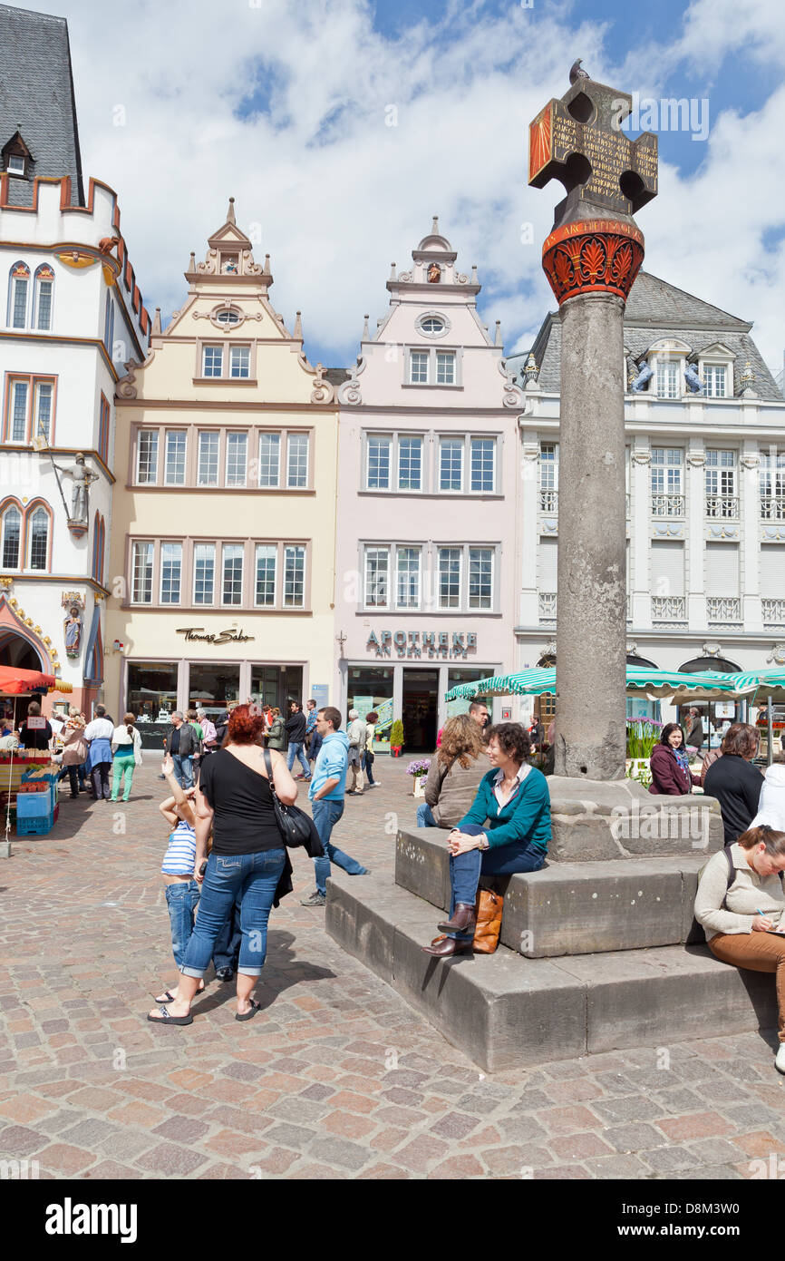 Hauptmarkt trier germany -Fotos und -Bildmaterial in hoher Auflösung ...
