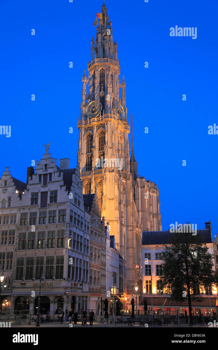 Antwerpener grote markt bei nacht -Fotos und -Bildmaterial in hoher Auflösung – Alamy