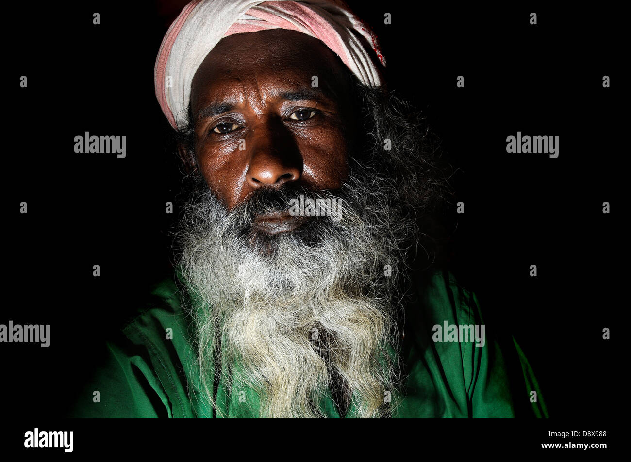Fakir muslim holy man in -Fotos und -Bildmaterial in hoher Auflösung ...