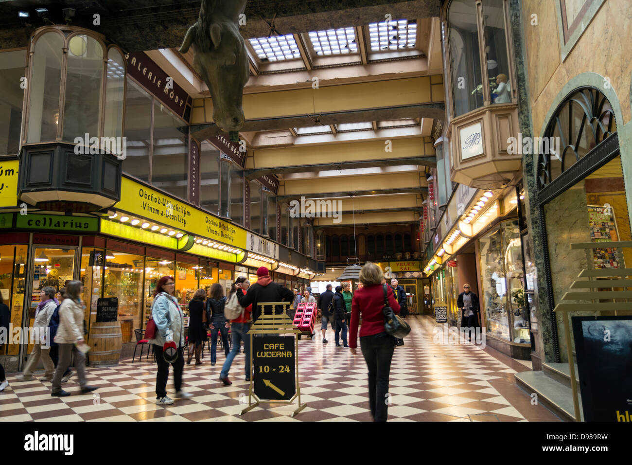 Passage lucerna -Fotos und -Bildmaterial in hoher Auflösung – Alamy