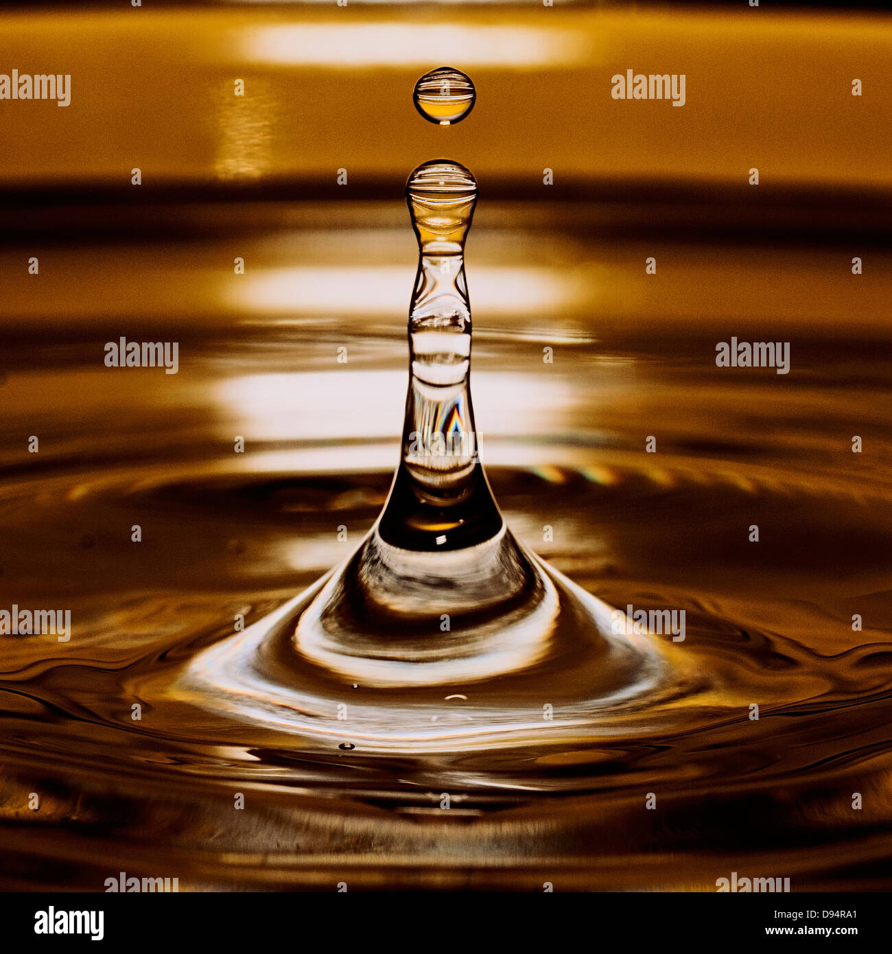 Wasser tropfen -Fotos und -Bildmaterial in hoher Auflösung – Alamy
