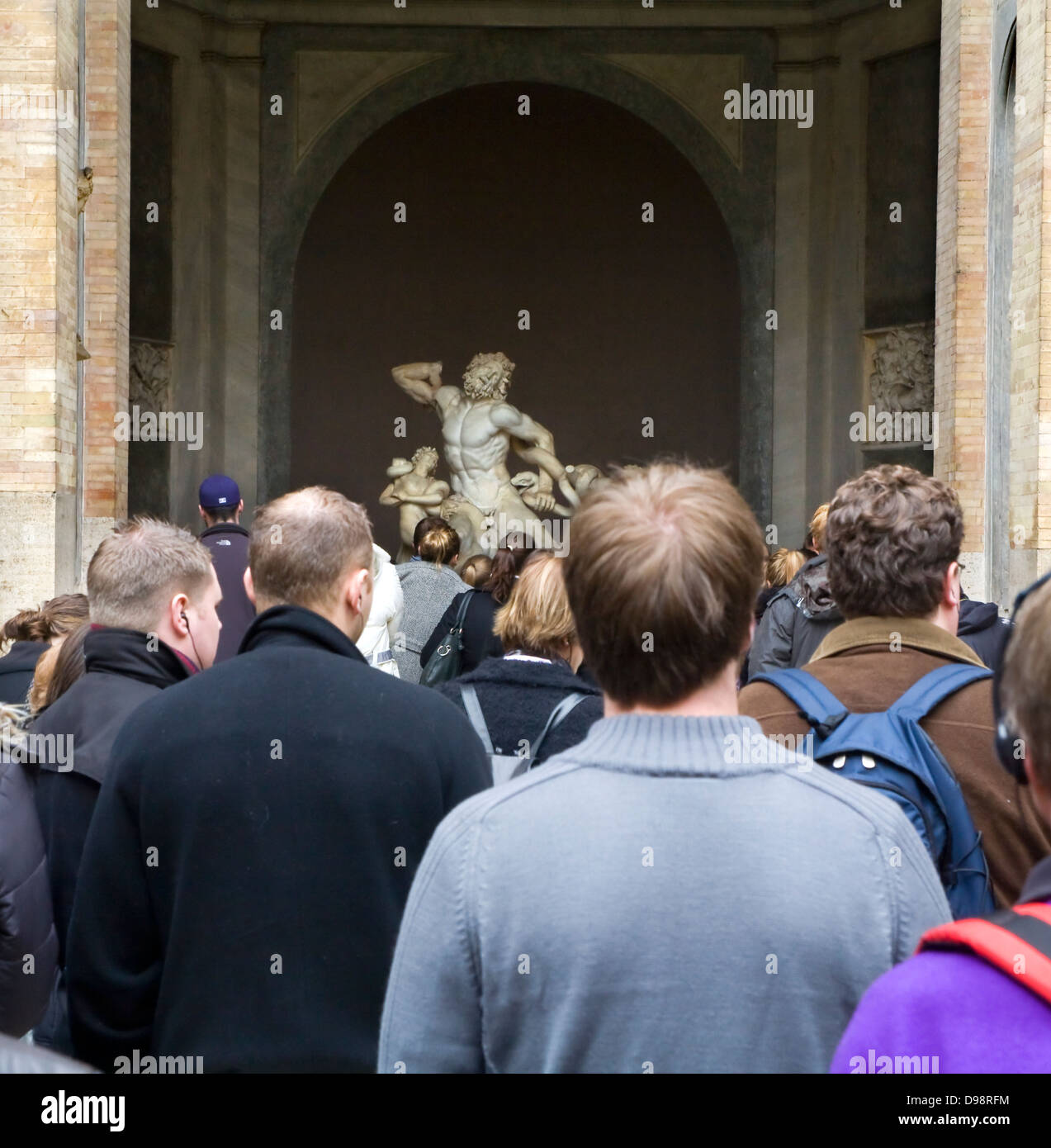 Die Statue des Laokoon und seine Söhne, auch genannt der Laokoon-Gruppe ...