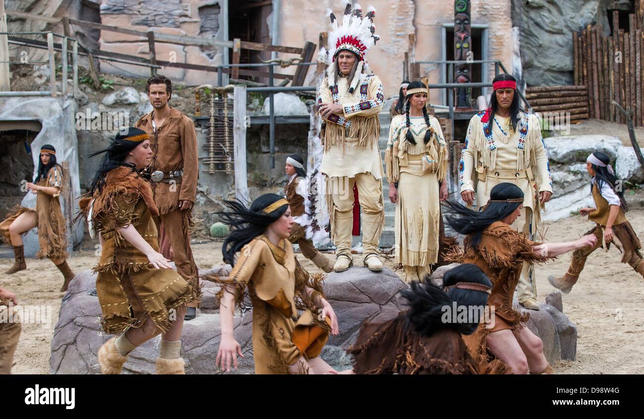Gojko mitic winnetou -Fotos und -Bildmaterial in hoher Auflösung – Alamy