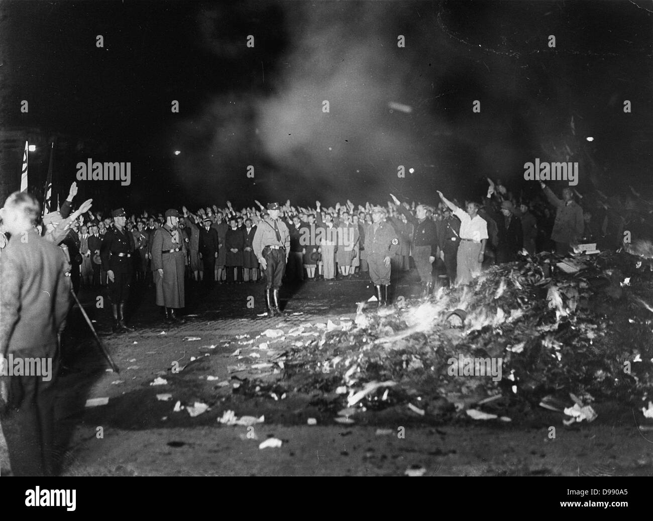 Bücherverbrennung berlin -Fotos und -Bildmaterial in hoher Auflösung ...
