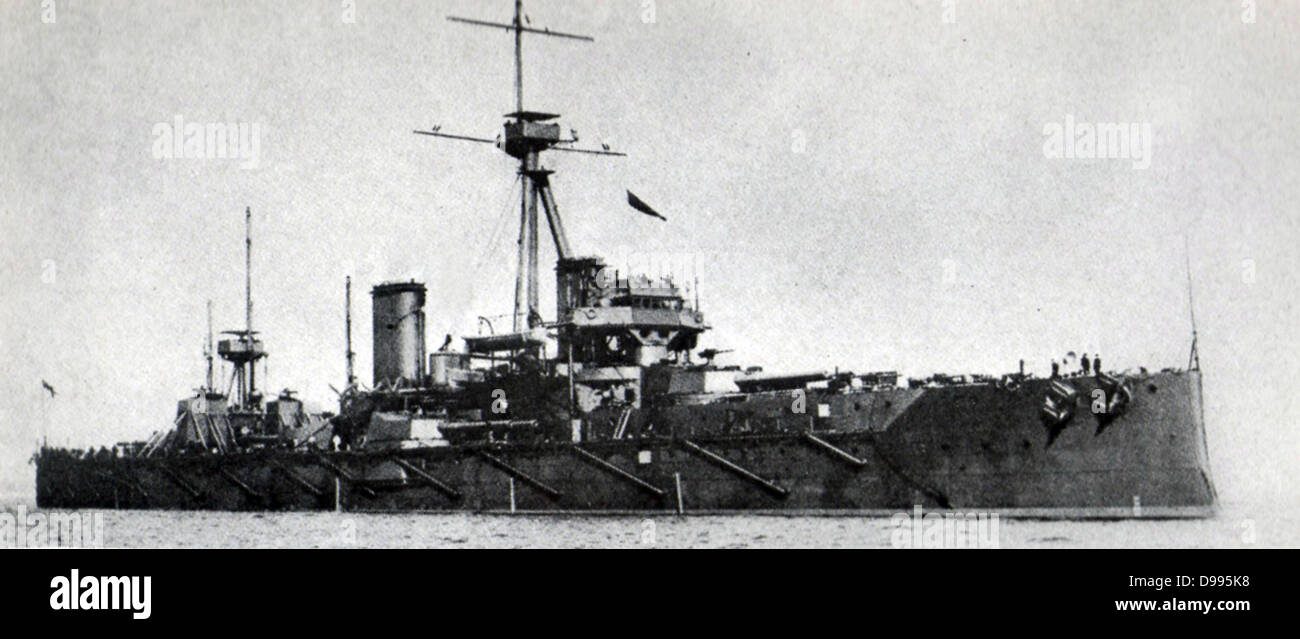 HMS 'Dreadnought': Das erste moderne Schlachtschiff, war sie in der ...