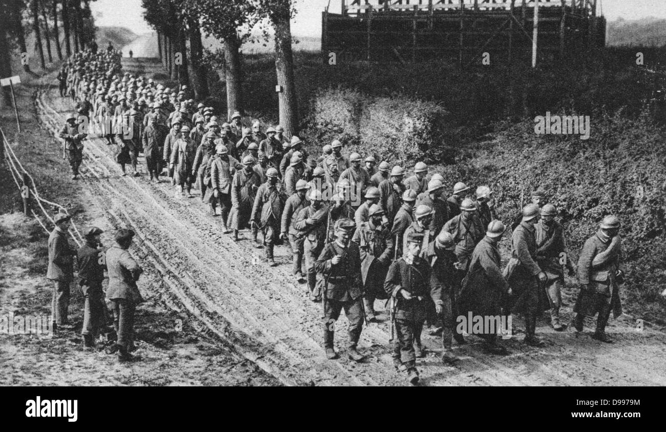 Der erste Weltkrieg 1914-1918: eine Spalte mit französischen ...