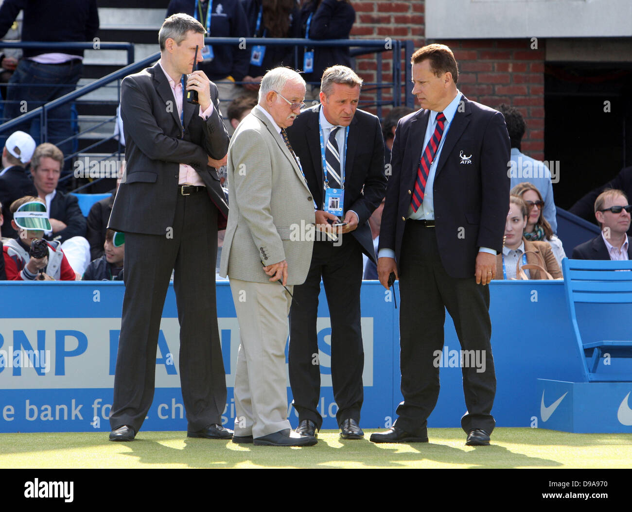 Schiedsrichter beim tennis mann -Fotos und -Bildmaterial in hoher ...